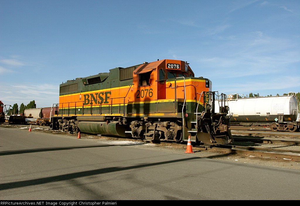 BNSF 2076